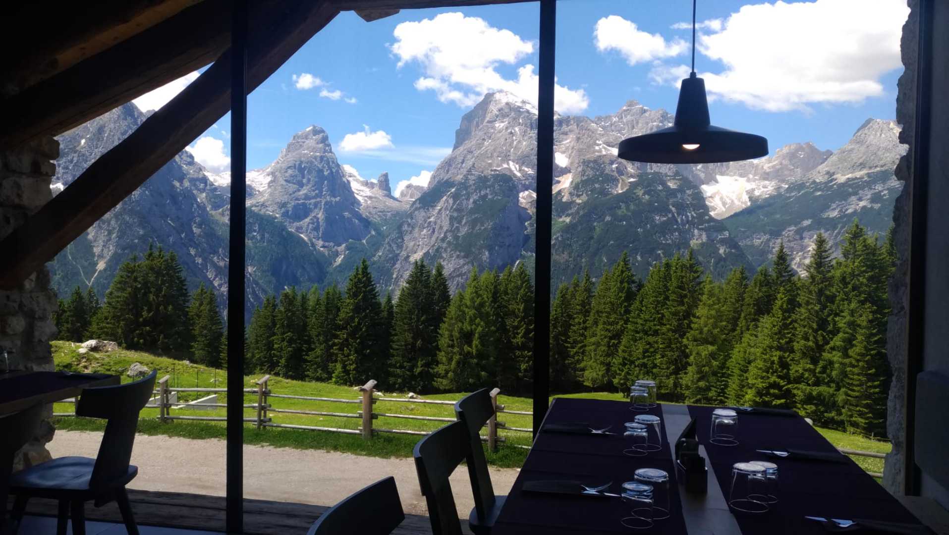 Besuch der Dolomiten - Entdeckung der Malga Maraia mit dem E-Bike